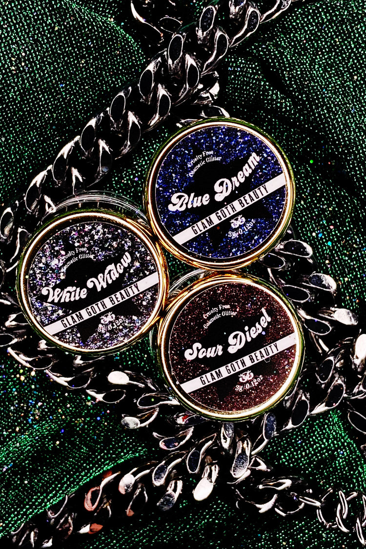 420 – Glam Goth Beauty