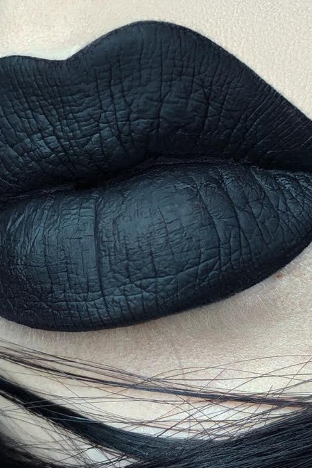 LIPS – Glam Goth Beauty